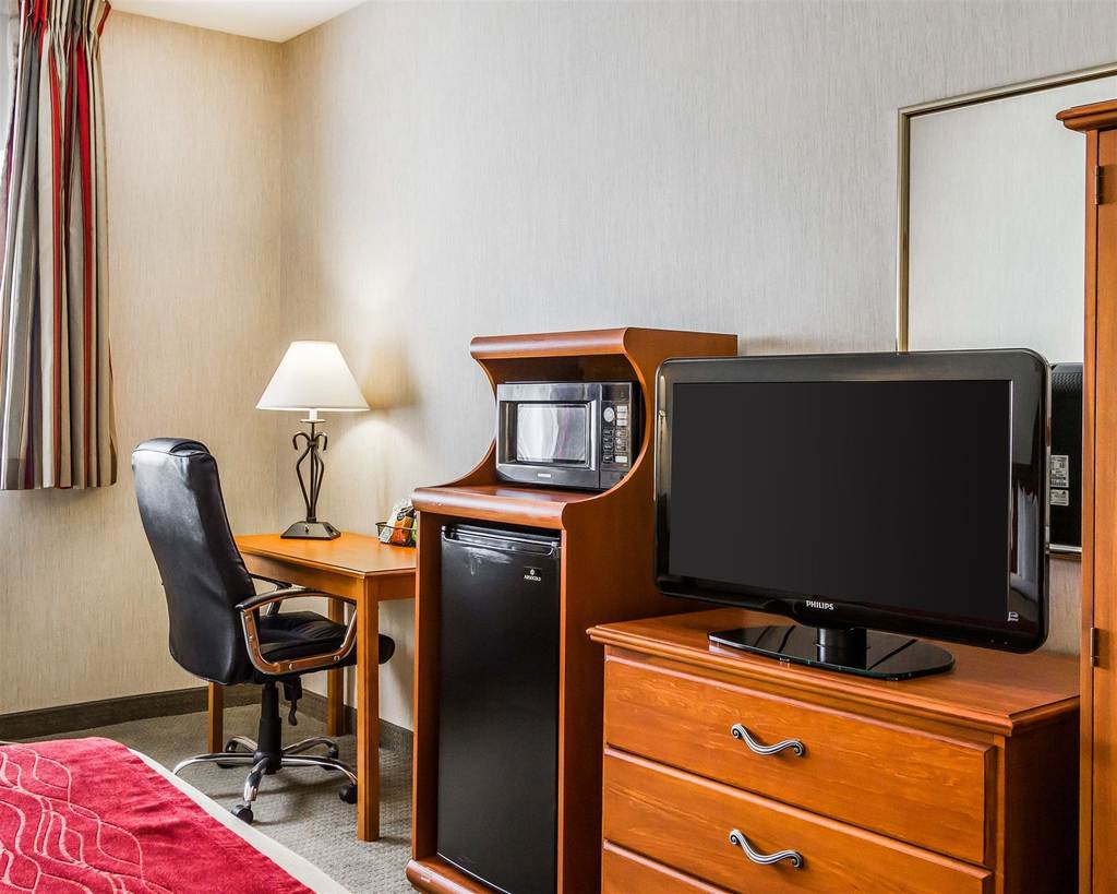 Comfort Inn Ellsworth - Hospitality Real Estate