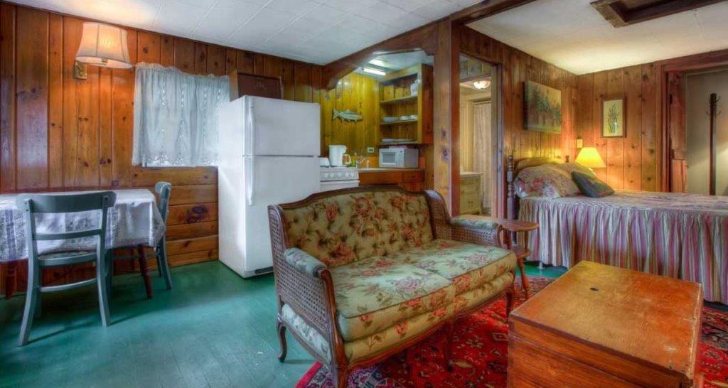 Cottage Place on Squam Lake - Hospitality Real Estate